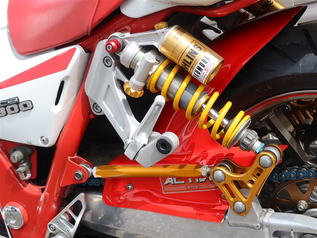 日本代購代標第一品牌【樂淘letao】－♪CB1300SF SC40 オーリンズ リアサスペンション/ショック 左右SET HO844 (H1114A08) 検索/スクーデリアオクムラ